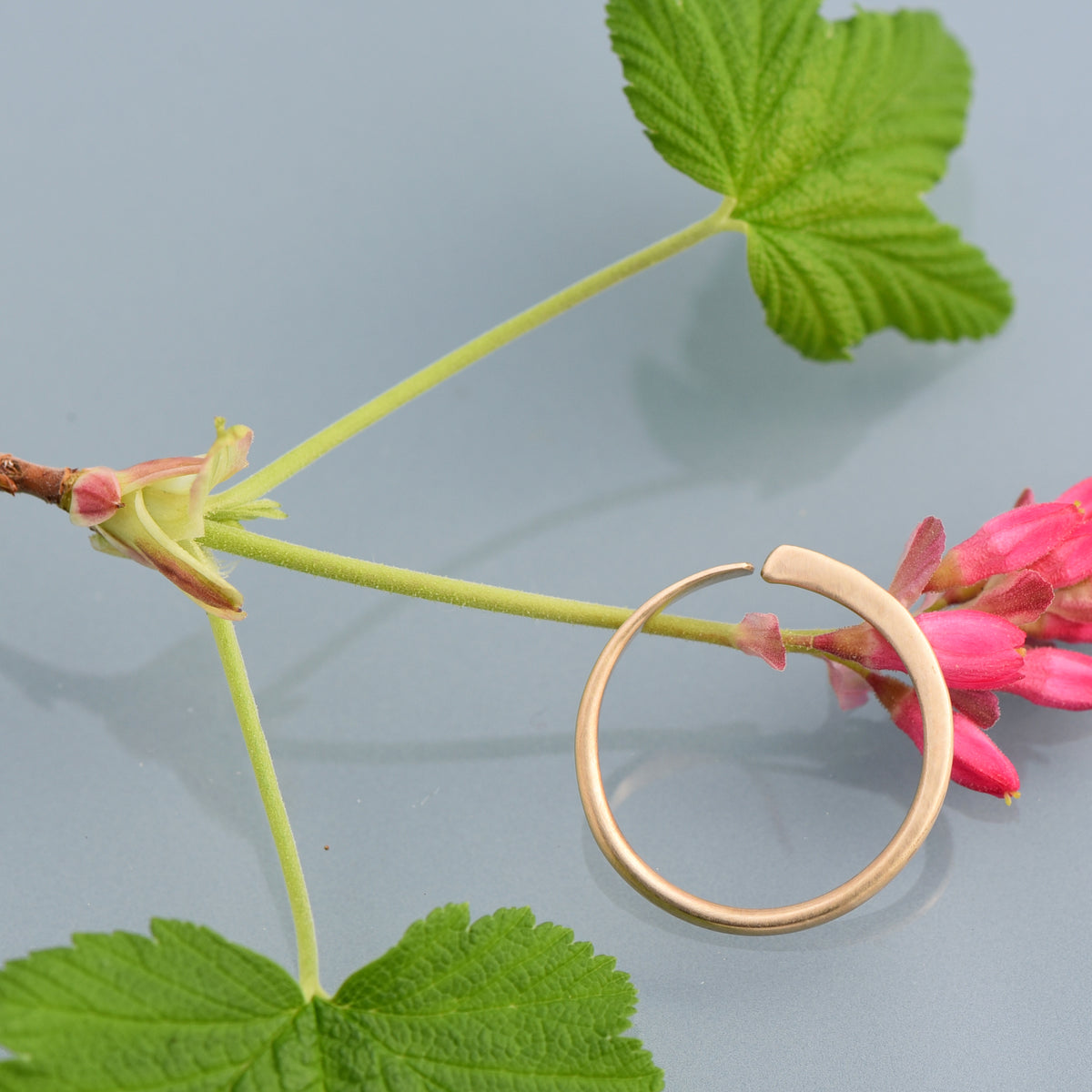 Golden Enso Ring – BRITTA AMBAUEN